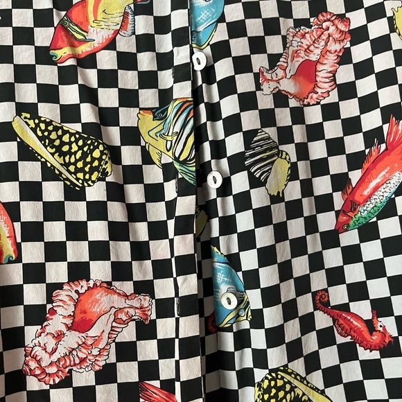 American Vintage | Tops | Vtg 0 Silk Button Up Sea Shell Black And ...